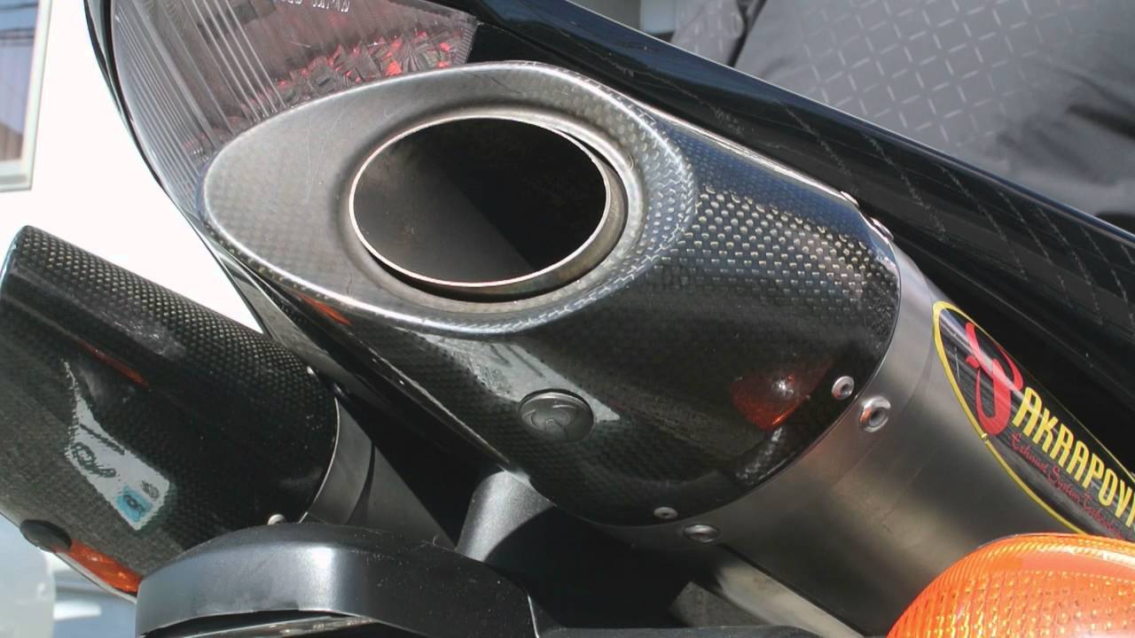 YZF-R1 5VY 2005 canada - akrapovic e1 exhaust - YouTube