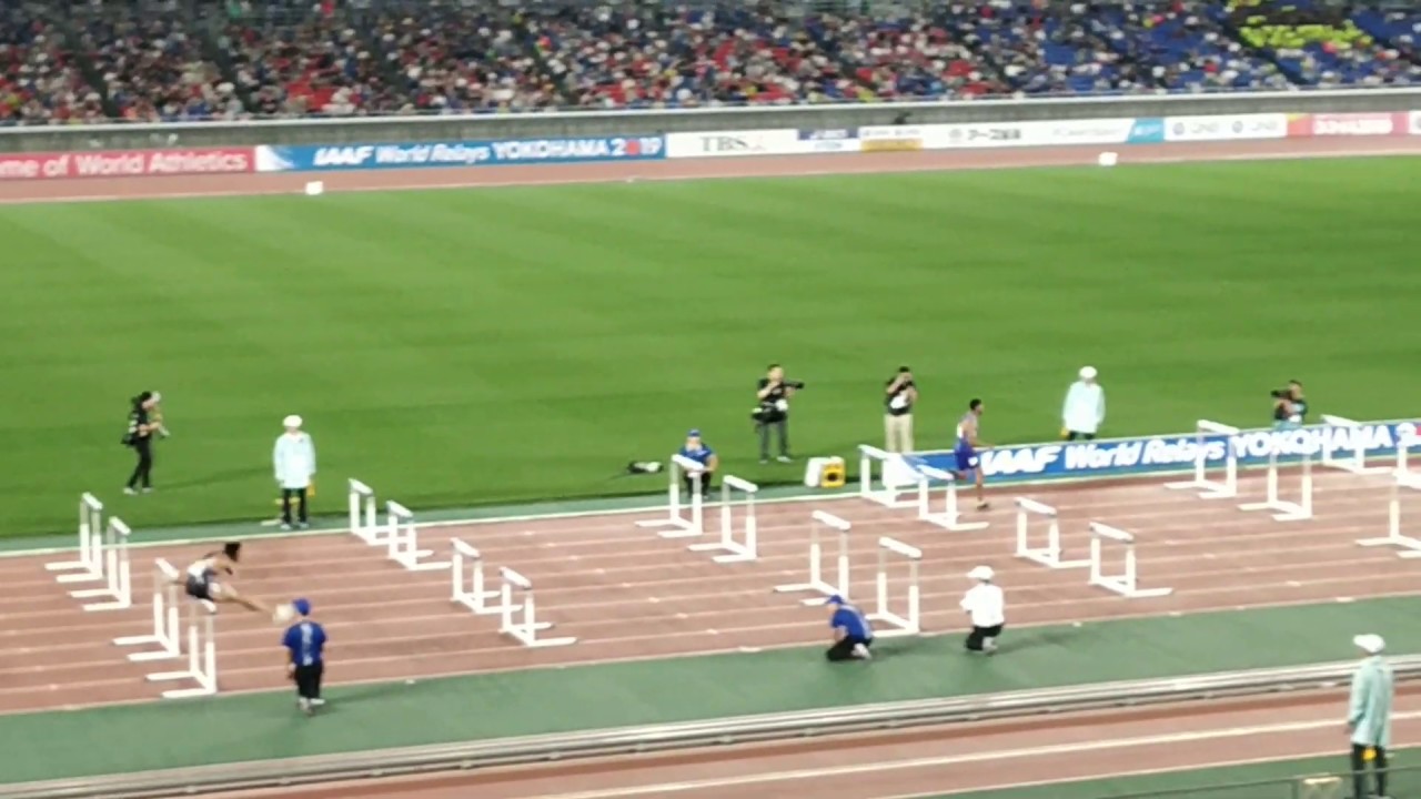 Shuttle Hurdles Relay - YouTube