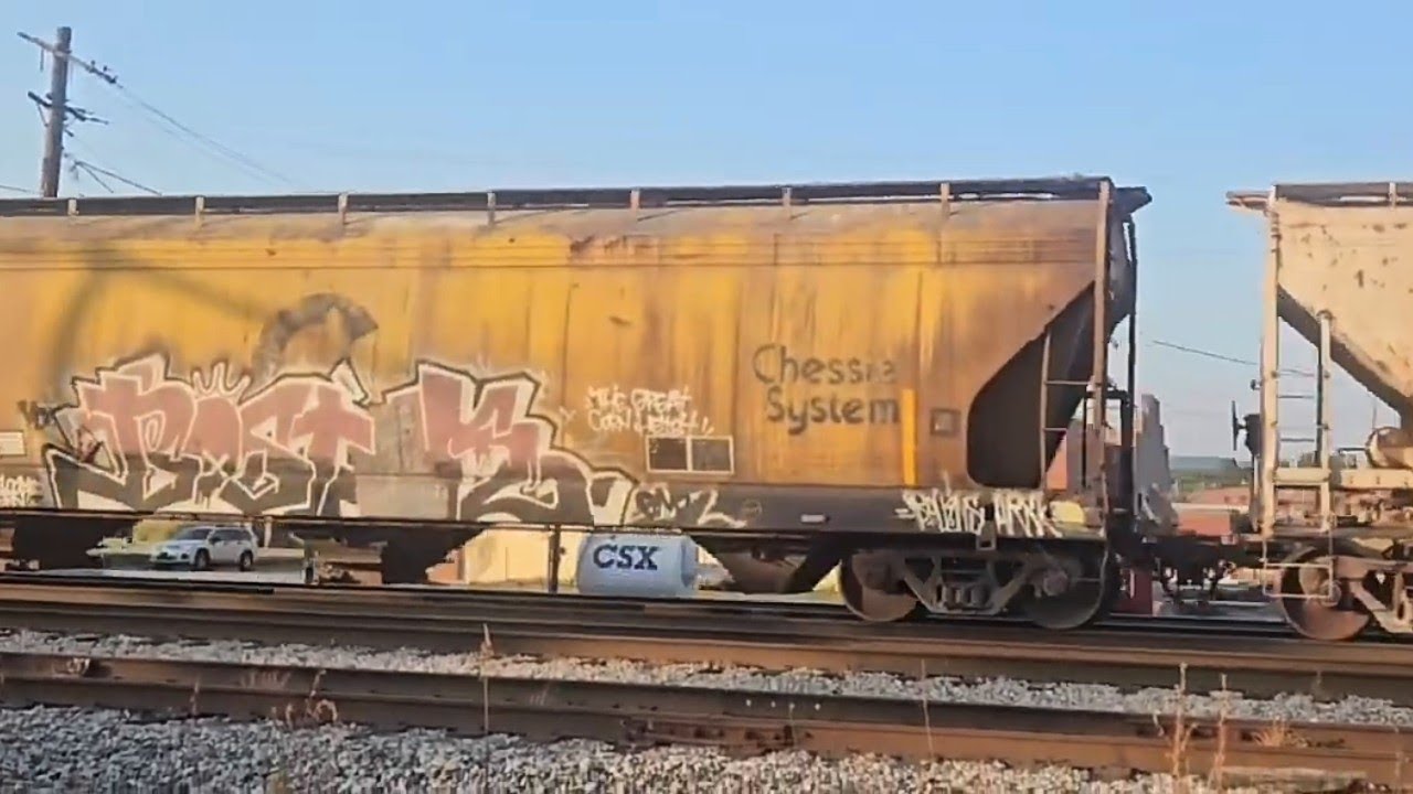 Old Chessie System & Family Line System Cars On G627 + M692 Entering ...