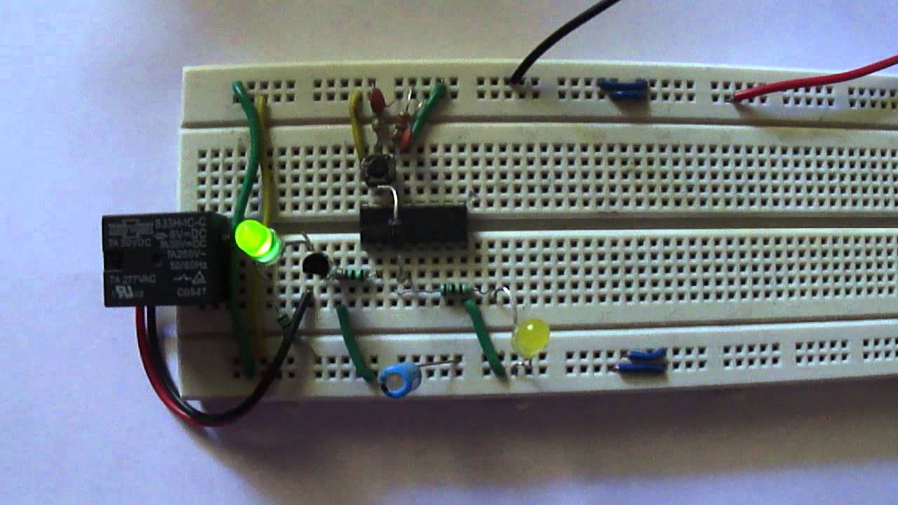 Toggle switch using CD4017 - YouTube