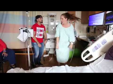 Maritza Bustamante pasa su trabajo de parto bailando \