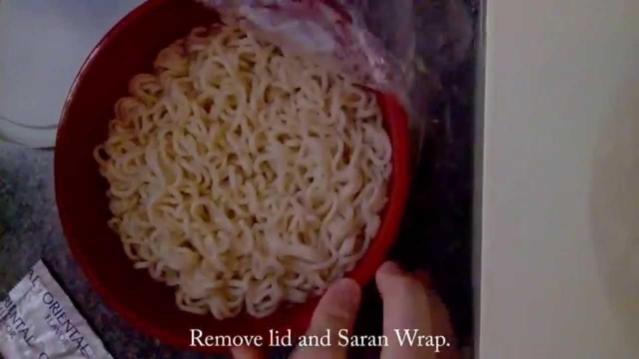 Food Vlog #1 | How To Make Ramen In a Plastic Bowl - YouTube