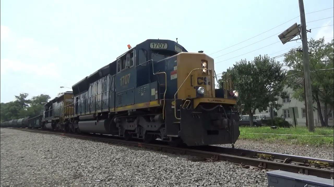 CSX EMD SD40E3 1707 Leads CSAO CA-11 Northbound Through CP Woodbury 7/18/23 - YouTube
