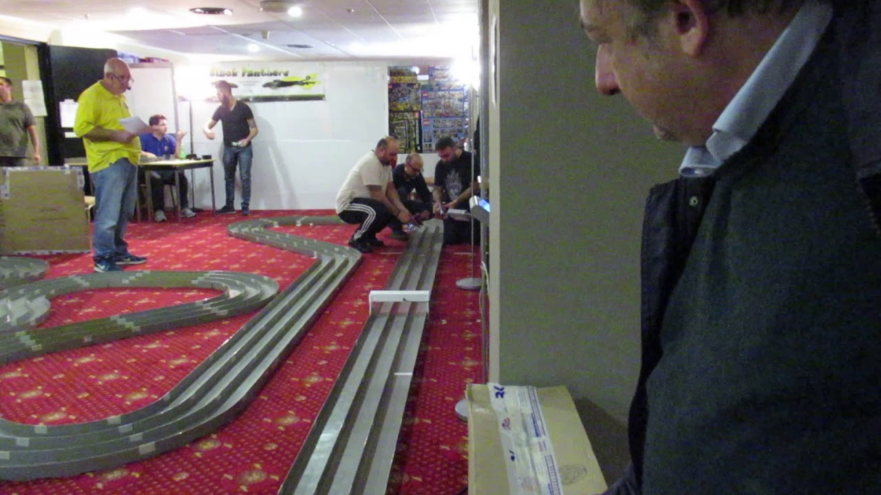 Model Expo Genova 2017 pista auto 12 NOV 2017 - YouTube