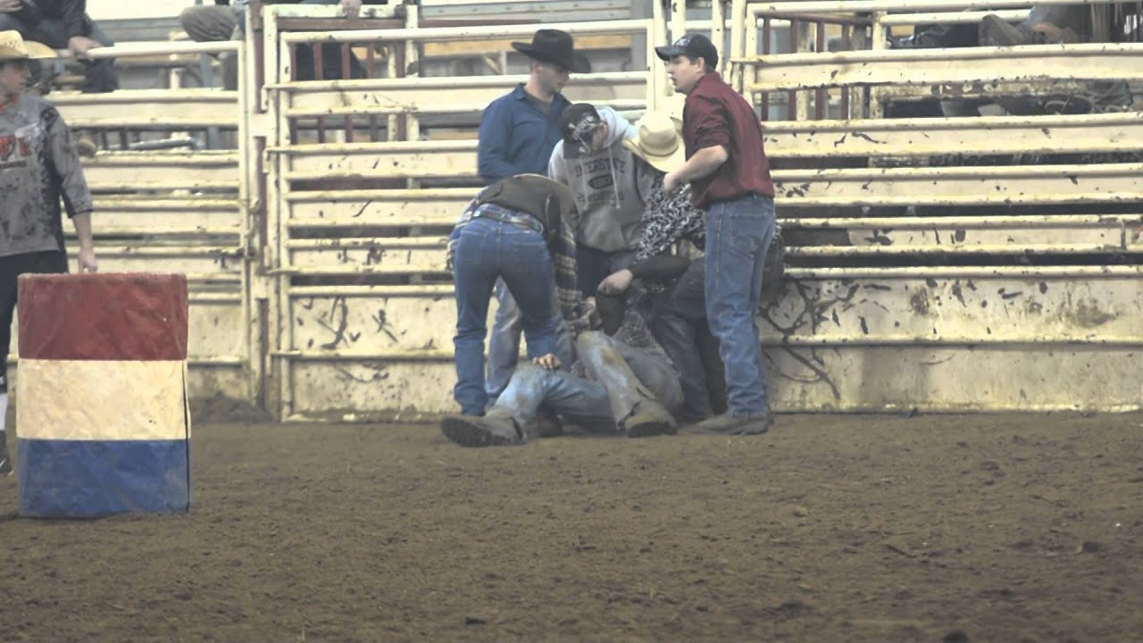 January 2016 Sundance Rodeo BULL HOCKEY - YouTube