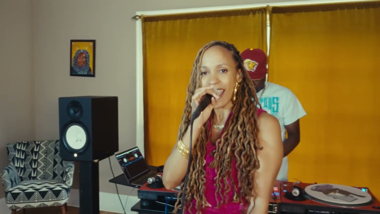 Hand of God - Sa-Roc: "Bar Service with Sa-Roc & Sol Messiah" - YouTube