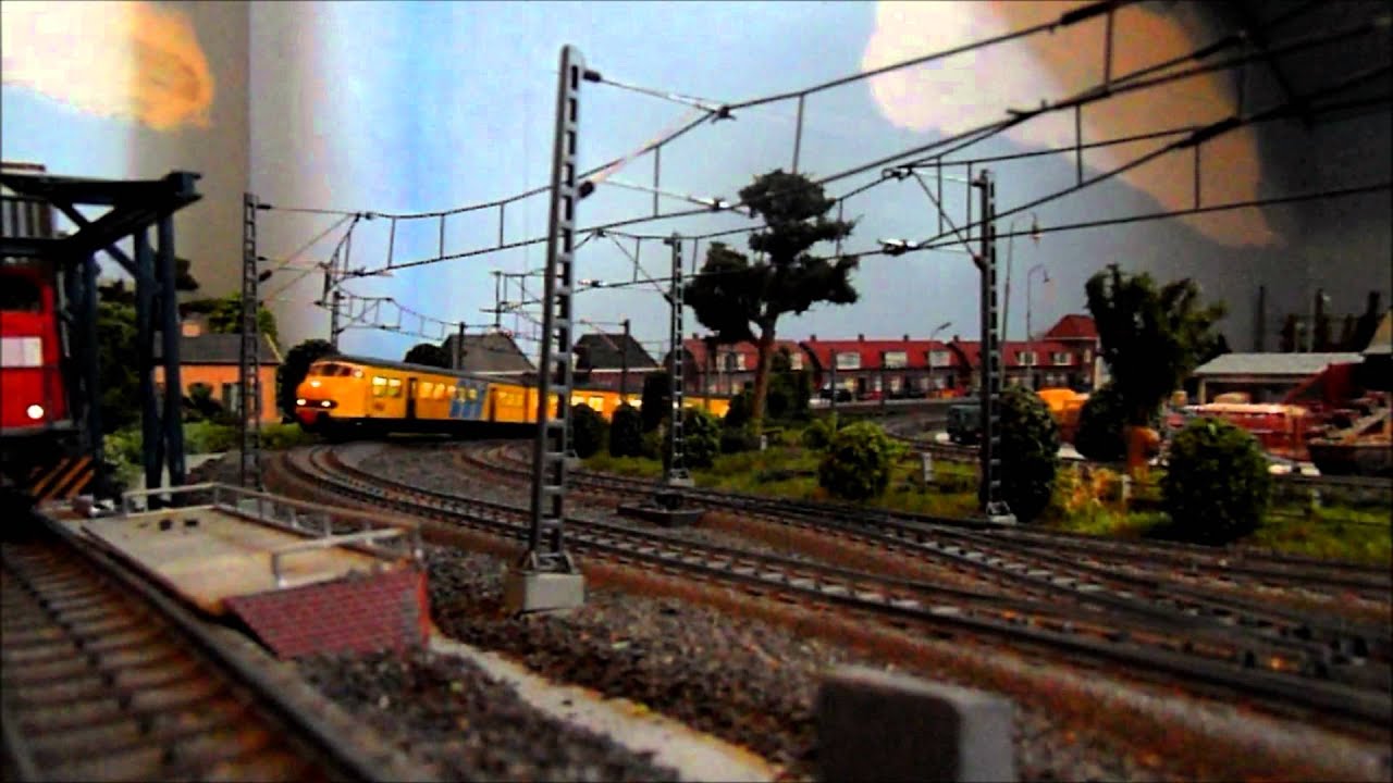 Nederlandse Marklin modelbaan Driehoven in H0 - YouTube