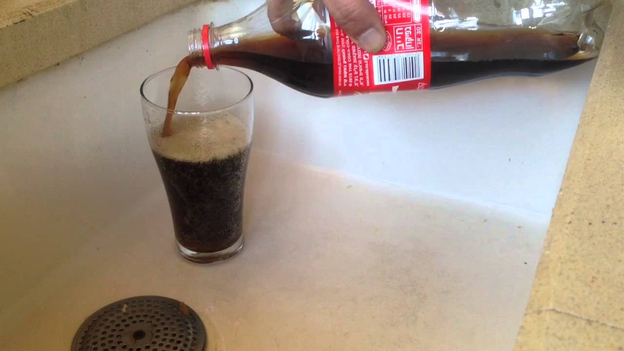 Coke + salt = cool trick - YouTube