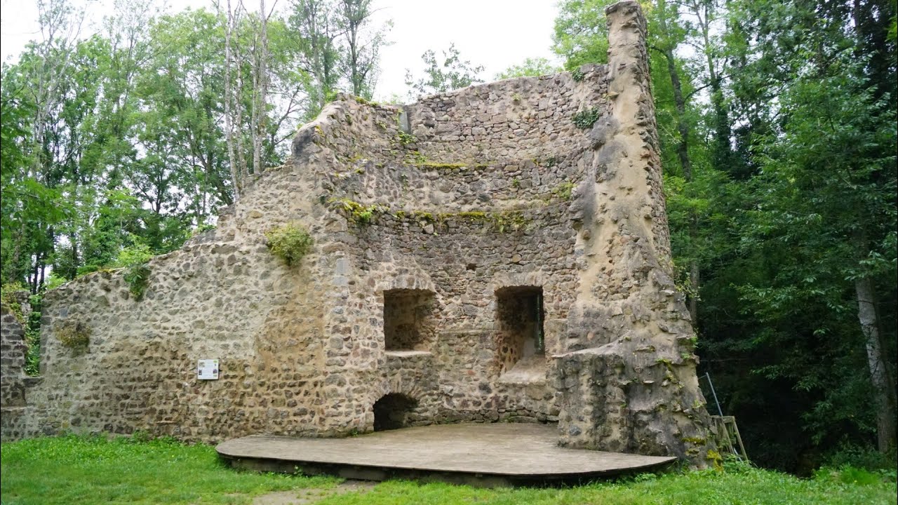 site medieval de donzy - YouTube
