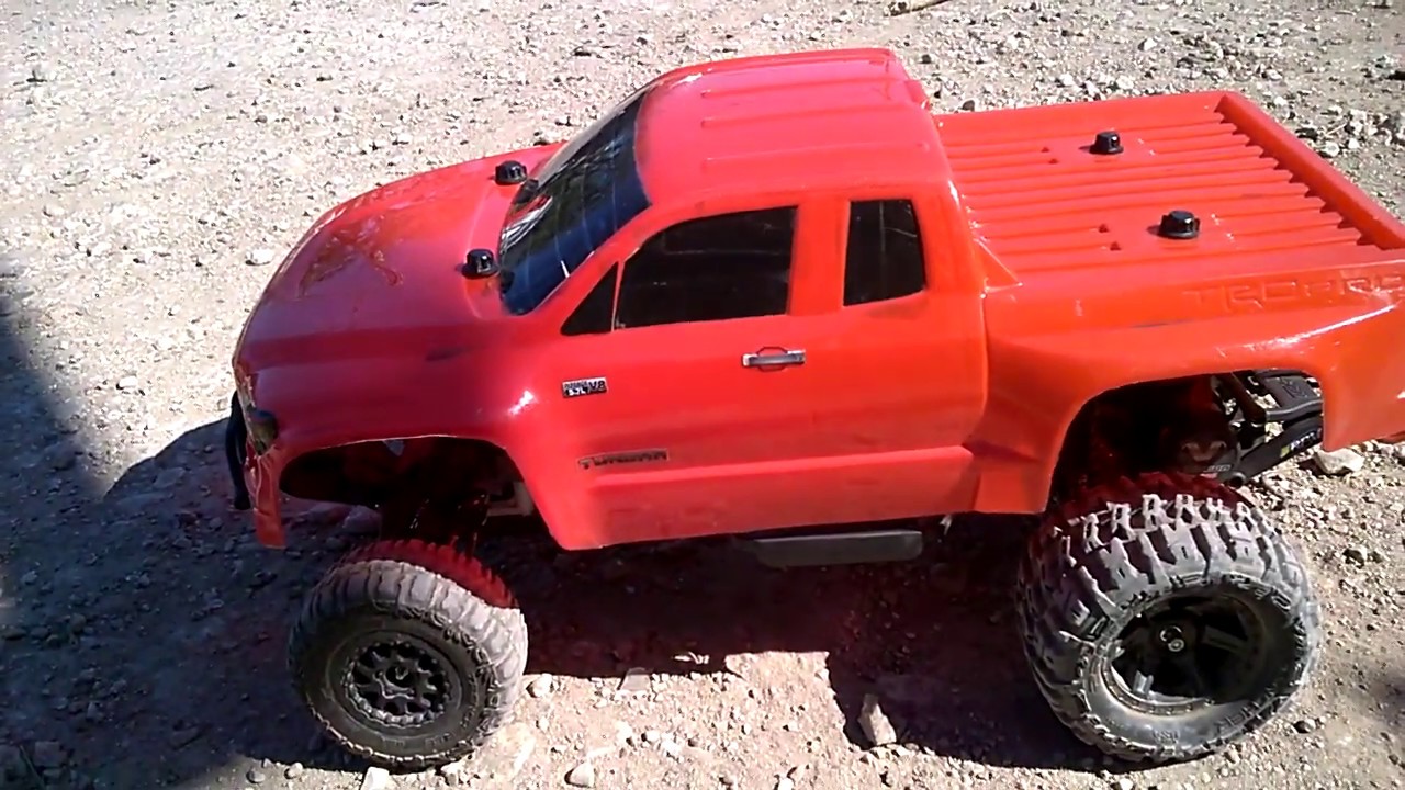 Traxxas Monster Slash (Tundra Body) - YouTube