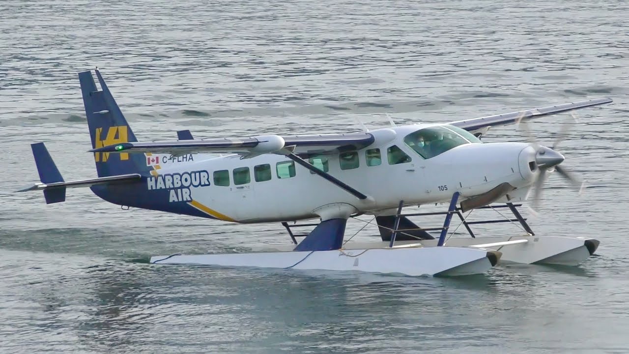 Cessna 208B Grand Caravan Engine Startup & Takeoff - YouTube