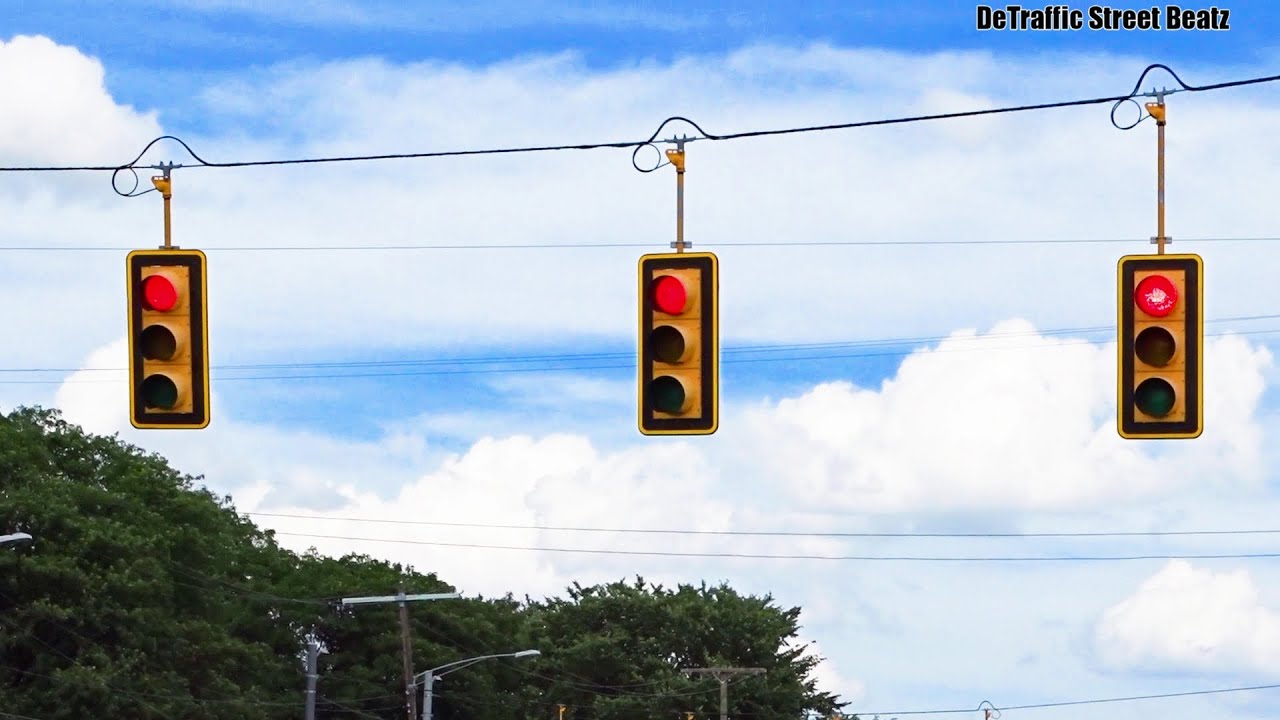 Traffic Lights & Flashing Pedestrian Crossing Signals | Ewald Cir ...