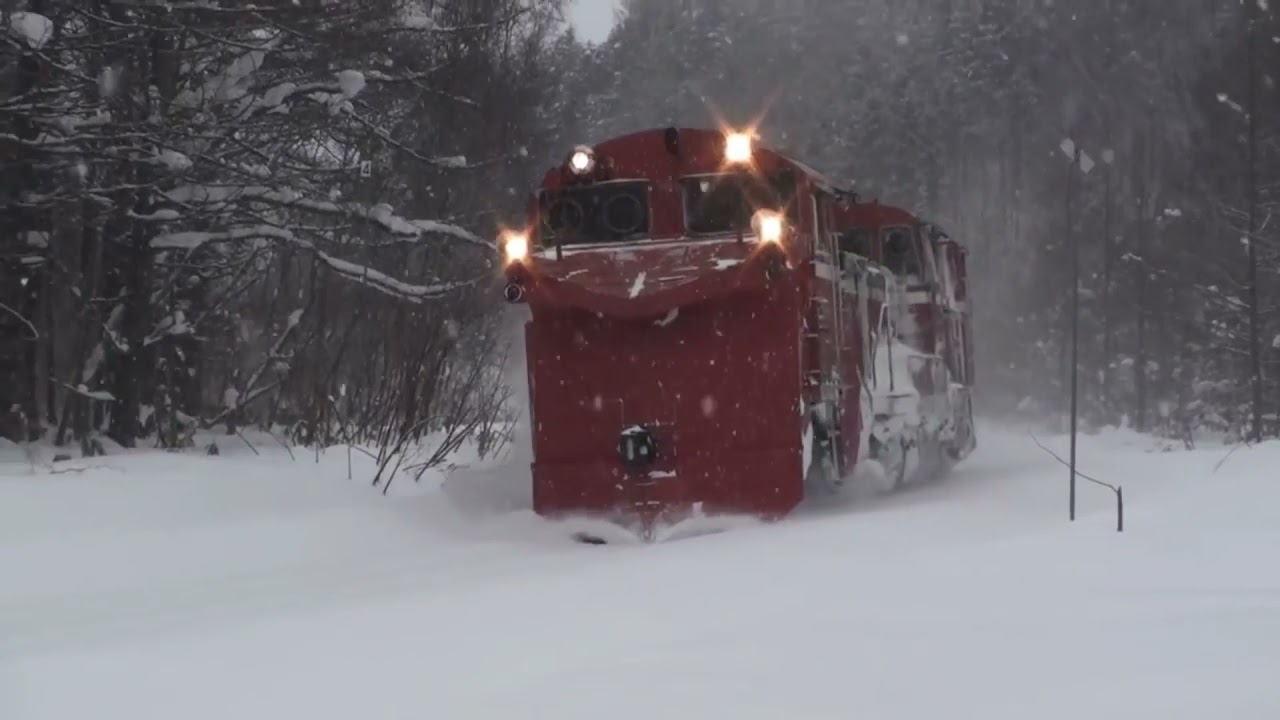 TRAIN & SNOW | BULLET TRAIN IN SNOW FALL - YouTube