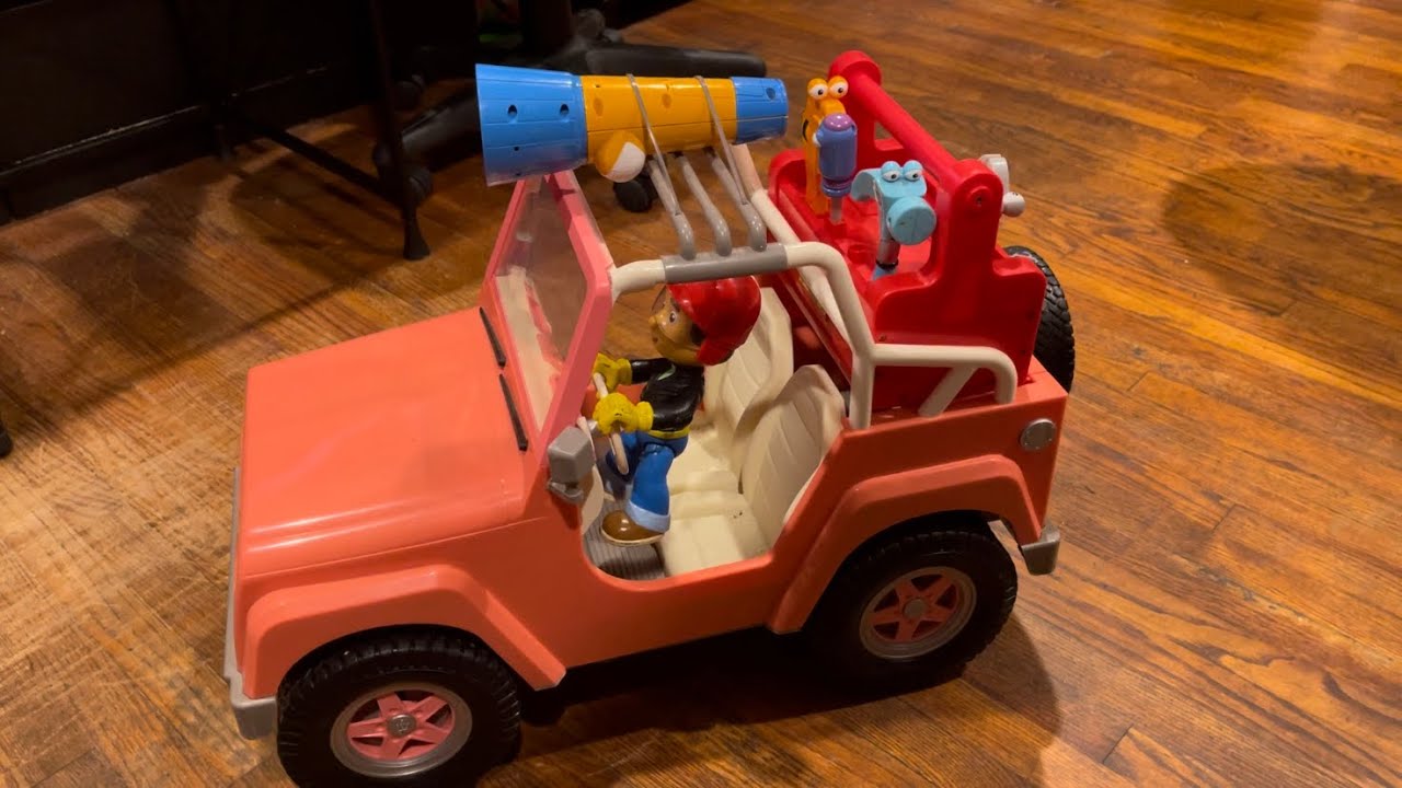 How I display my Handy Manny toys in a Race Car - YouTube