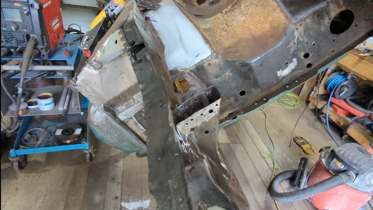 Project Mustang # 30 : Big problems... rebuilding lower control arms ...