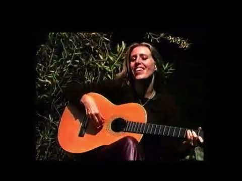 MANDOLINA Clip officiel (Sonja Altherr & Maray Sangwa