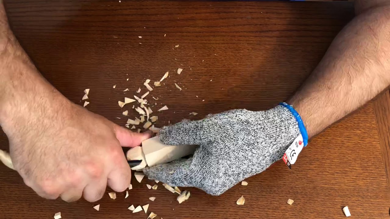 How to Whittle A Ball - YouTube