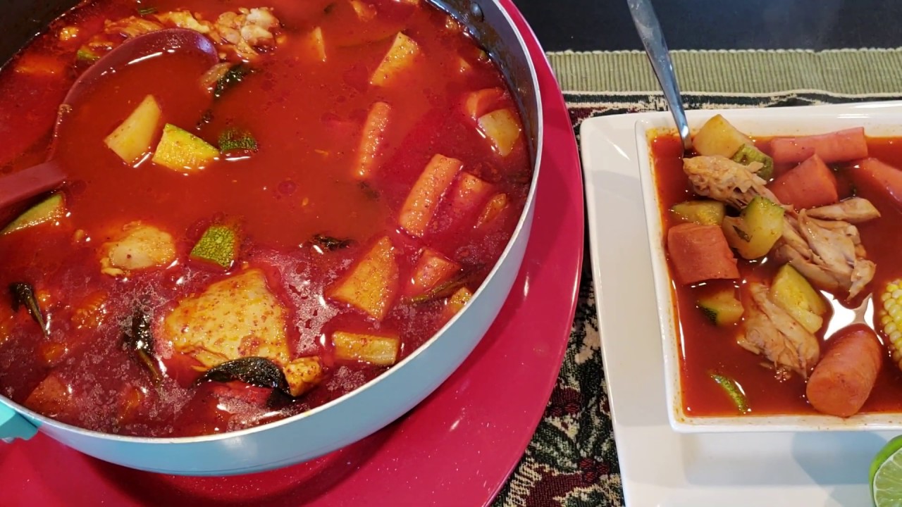 Caldo de pollo rojo - YouTube