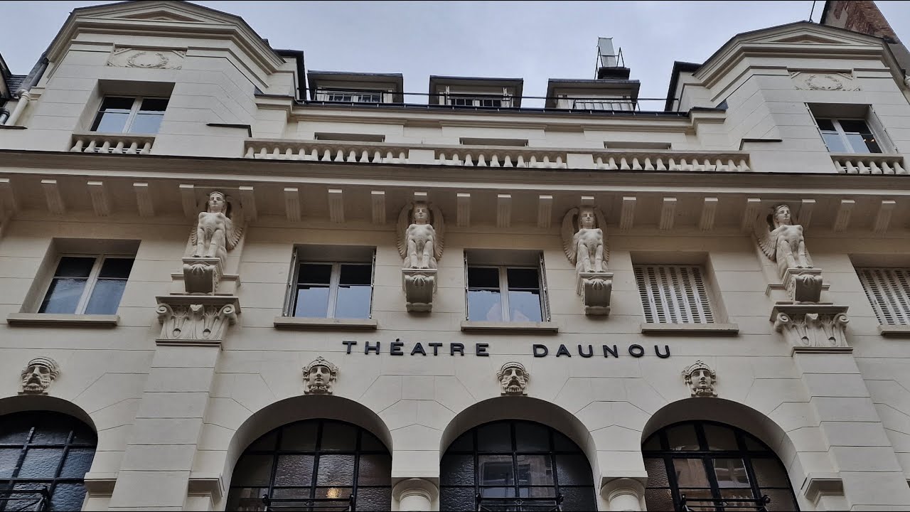 Balade Tournée des Théâtres De la Mairie du 9ème à l'Opéra - YouTube