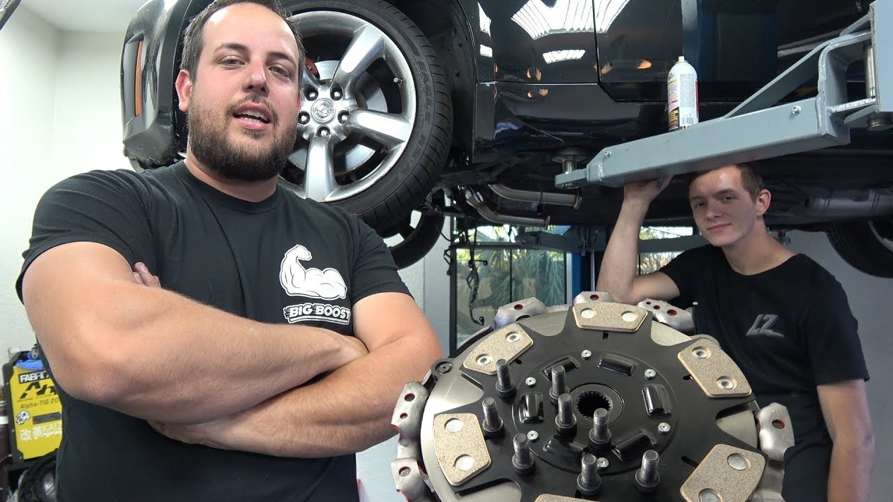 RESCUED ADAM'S 350Z - CLUTCH UPGRADE DIY - YouTube
