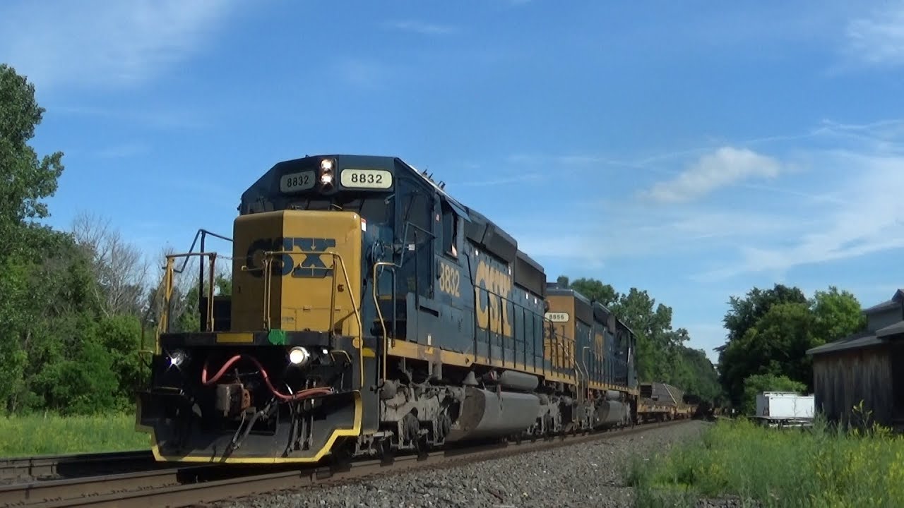CSX 8832 and 8856 Lead some I beam Loads on B767 in Voorheesville, NY 6 ...