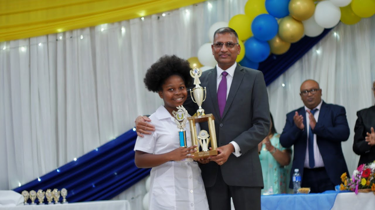 Springhaven primary school Awards - YouTube