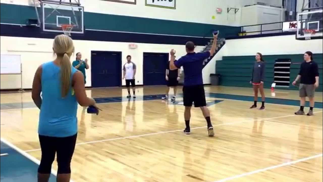 Throwing and catching elementary physical education lesson plan - YouTube