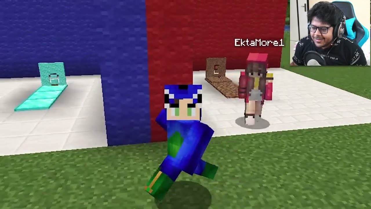 Ayush & Ekta Build Tiny Security House in Minecraft 😱 - YouTube