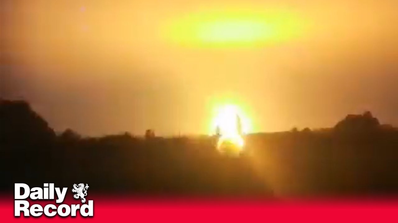 Oxford fireball explosion caused by lightning strike hitting green ...