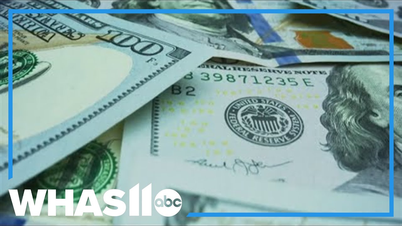 Federal rule plans to cap bank overdraft fees at $5 - YouTube