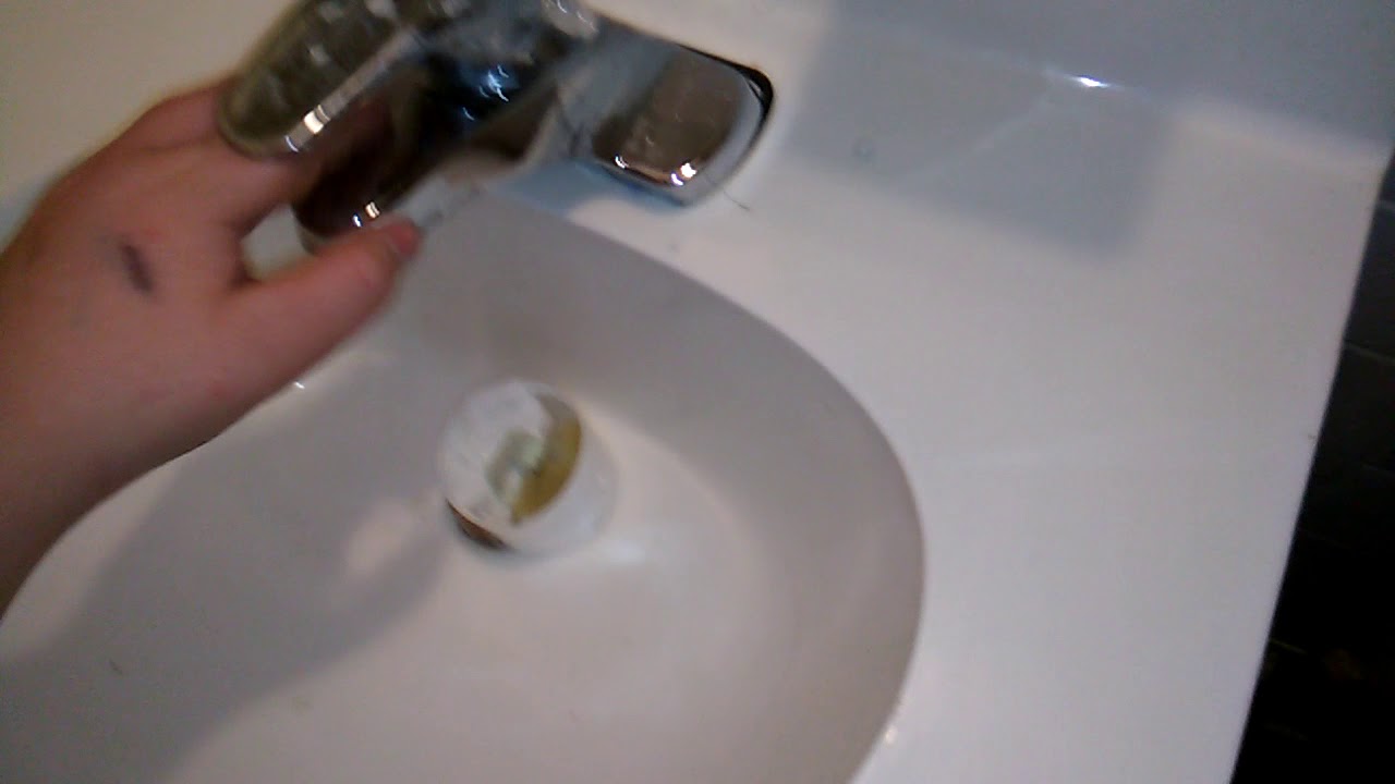 How to make glueless slime parody - YouTube