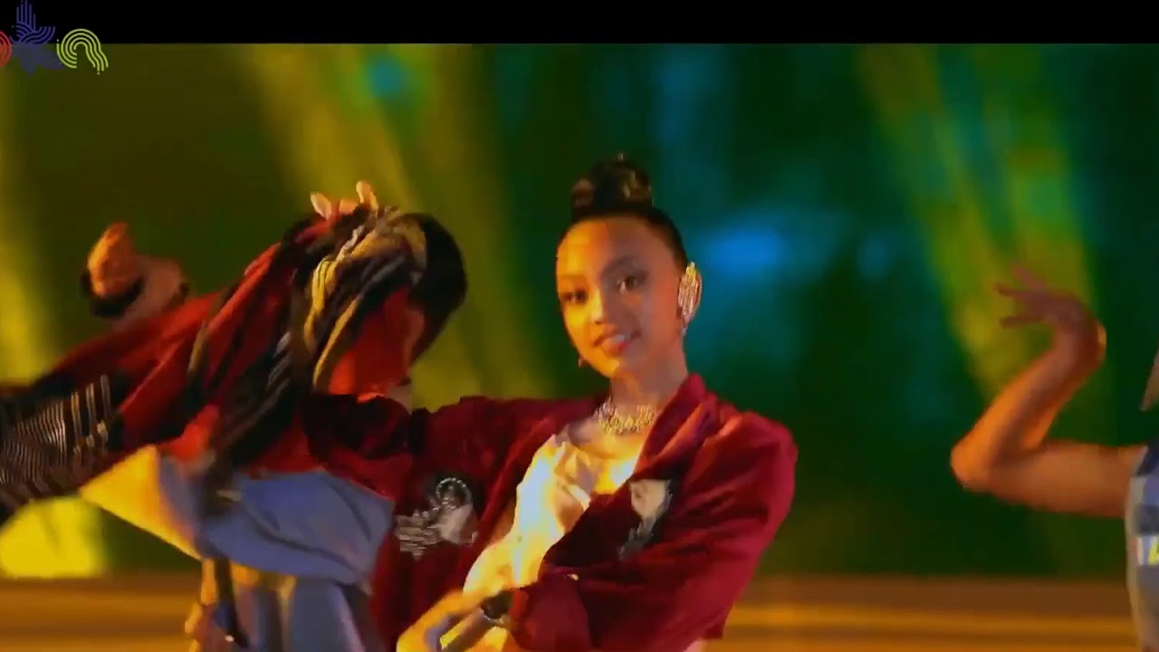 Joged Lambak Pucuk Pisang ️ Riau - YouTube