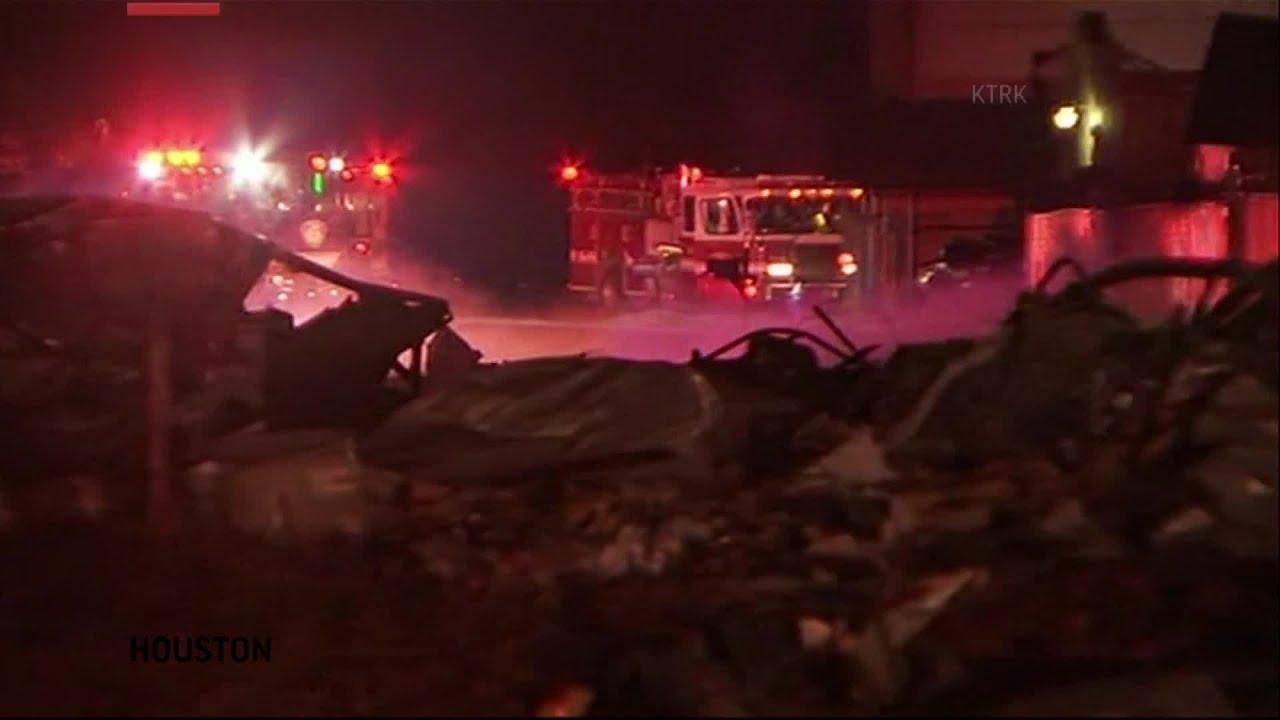 Police: 2 dead after warehouse explosion shakes Houston - YouTube