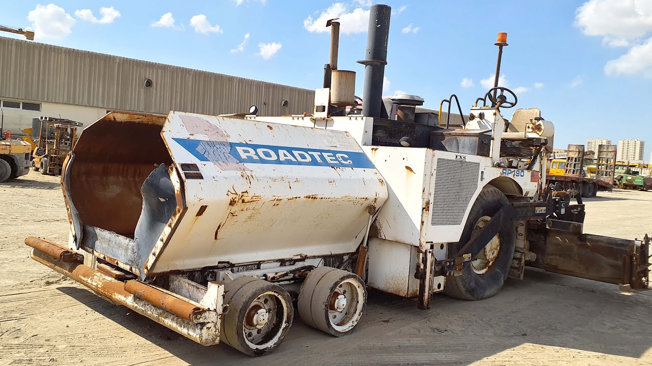 2005 ROADTEC RP190 Asphalt Paver - YouTube
