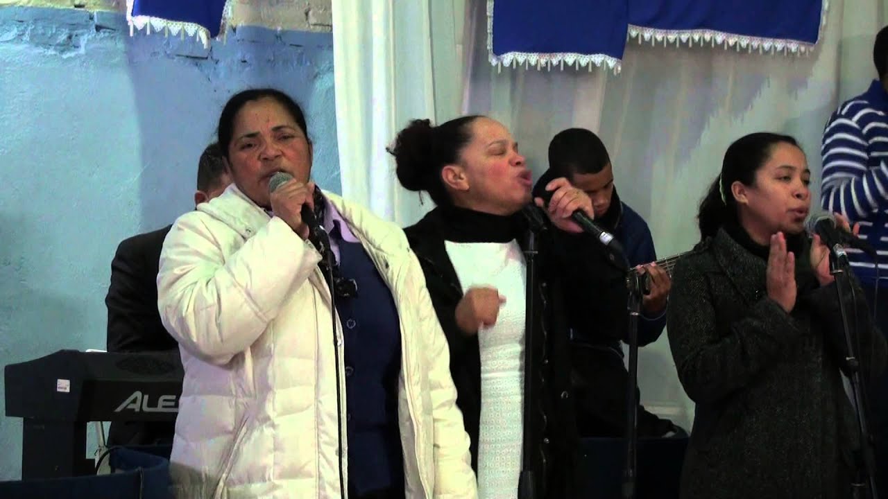00673- saul le dijo a david ponte mi armadura. canta fany stefany - YouTube