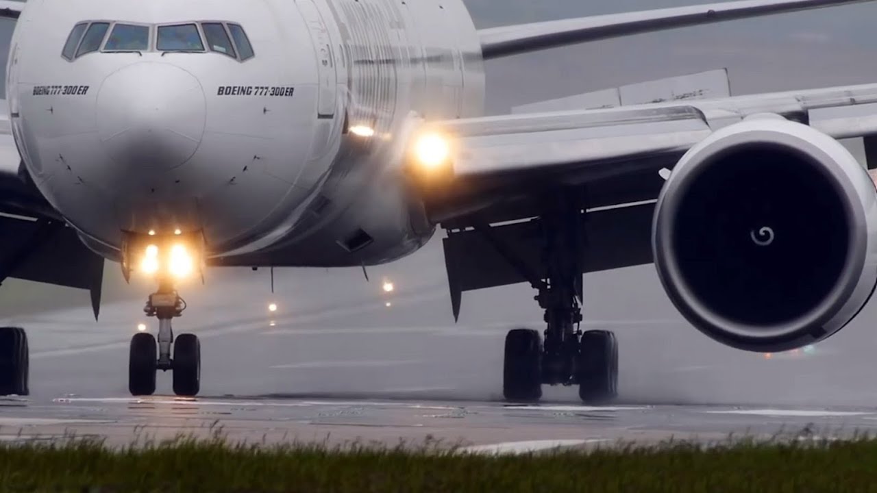 Boeing 777 ️ COMPILATION | Biggest double engine plane - YouTube