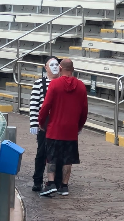 Tom Mime Seaworld Unexpected Events 😂 Youtube