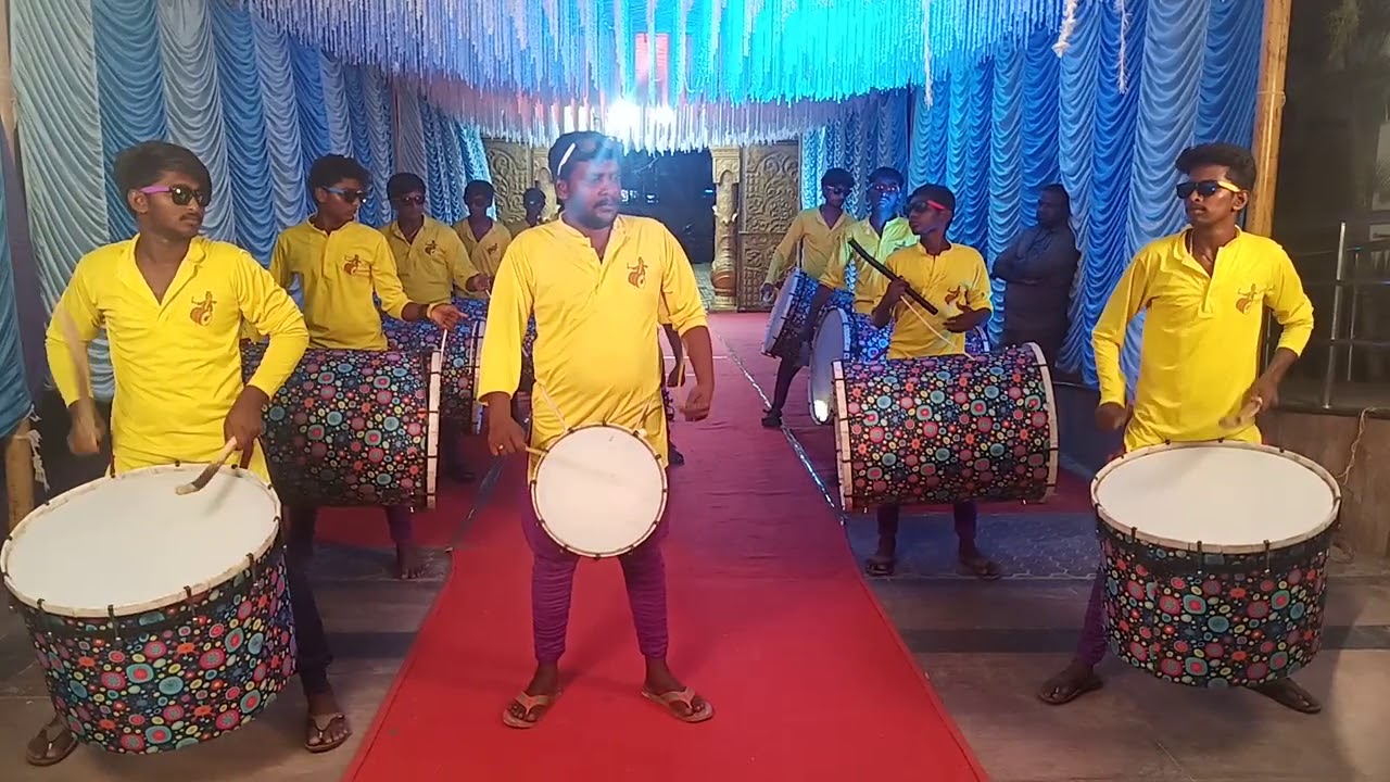 Nanbargal city nashik dhol team(2) - YouTube