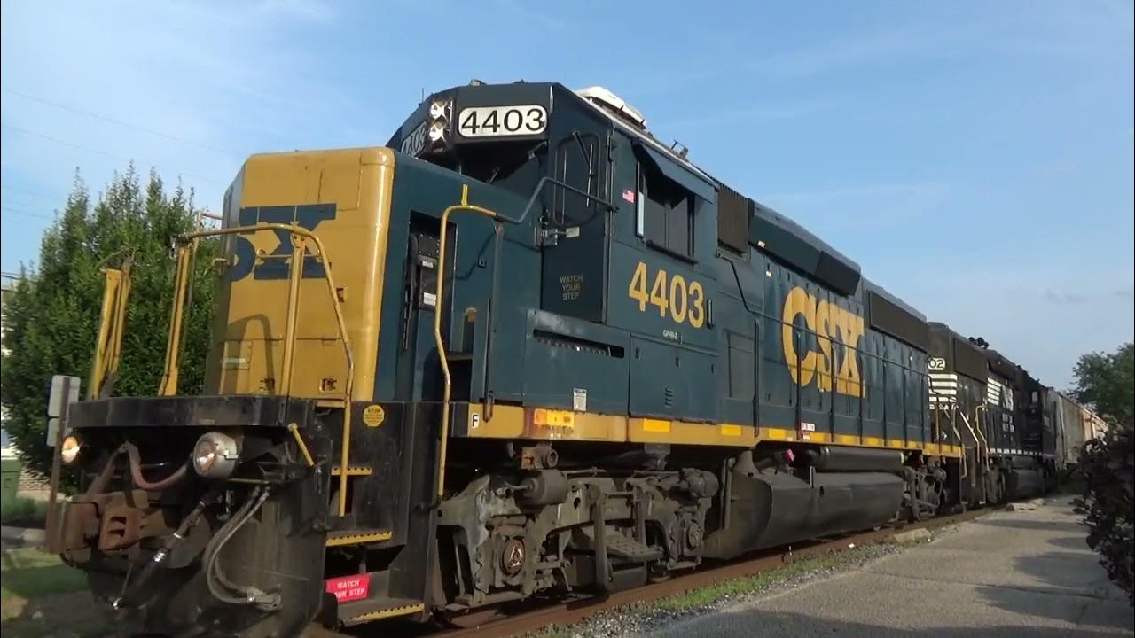 CSX 4403/NS 5802 Lead CSAO WPMI-61 Northbound on 7/29/24 - YouTube