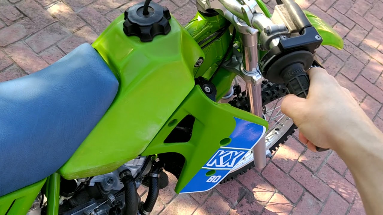 Kawasaki kx 80 1989 first start just full restored by Luiggii199 - YouTube