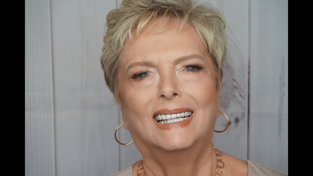 GLAM GRAM MAKEUP TUTORIAL - YouTube