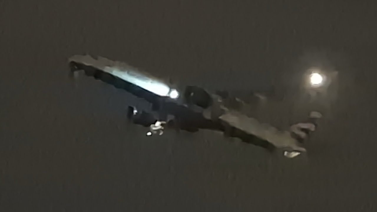British Airways Airbus A350-1000 Night Takeoff At Heathrow Airport ...