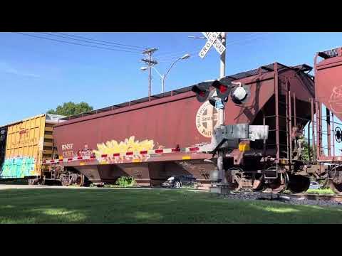 BNSF 6206 Manifest Train Valley View Ln Railroad Crossing Farmers Branch TX - YouTube