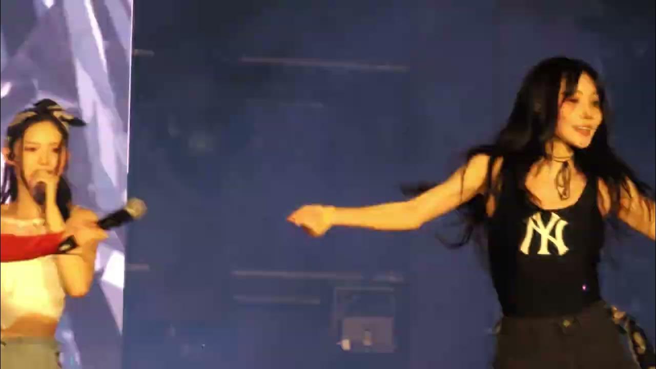 24.07.13 -S2O tripleS (Invincible)1 - YouTube