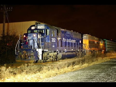 [HD] Rare LTEX SD40-2 #2964 On Pan Am Freight EDPL Through New Britain, CT 1/18/16 - YouTube