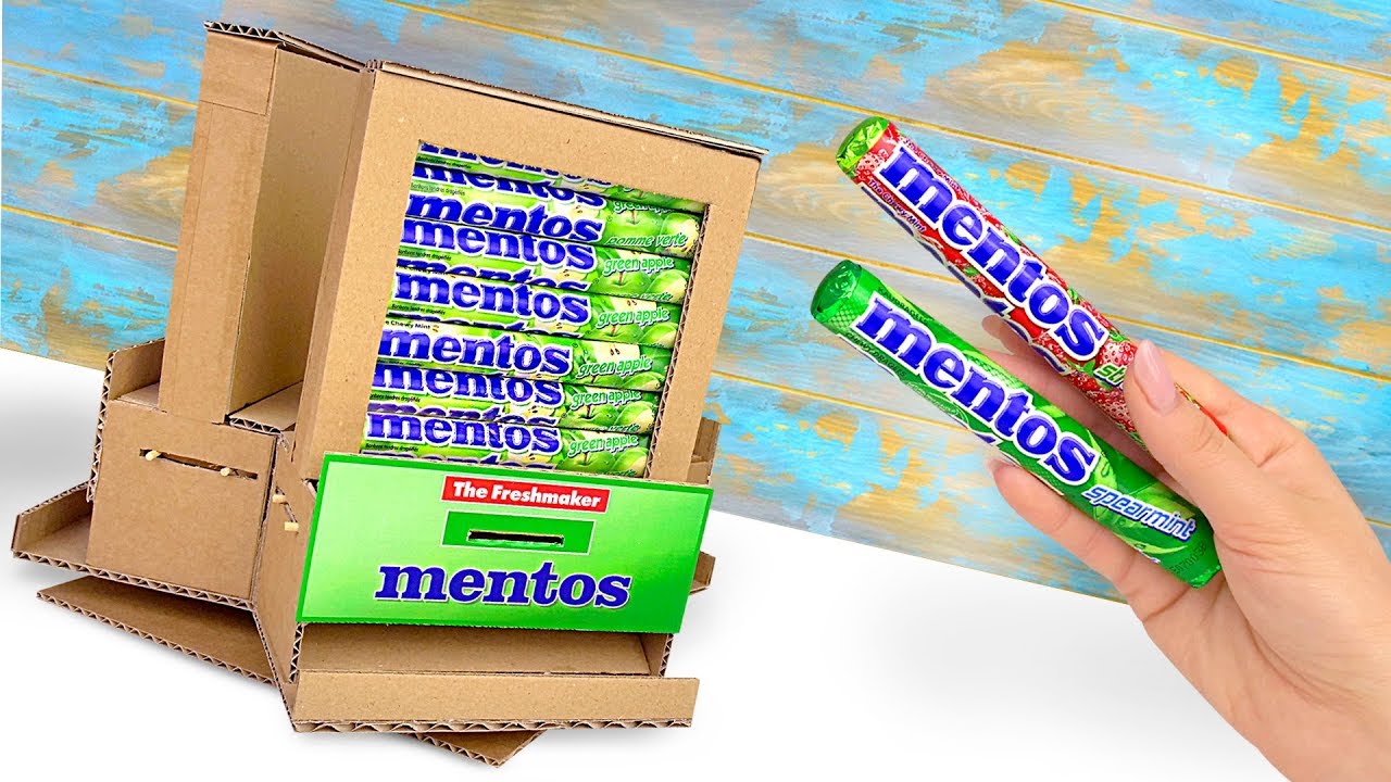 Come preparare un dispenser di Mentos con gusti assortiti - YouTube