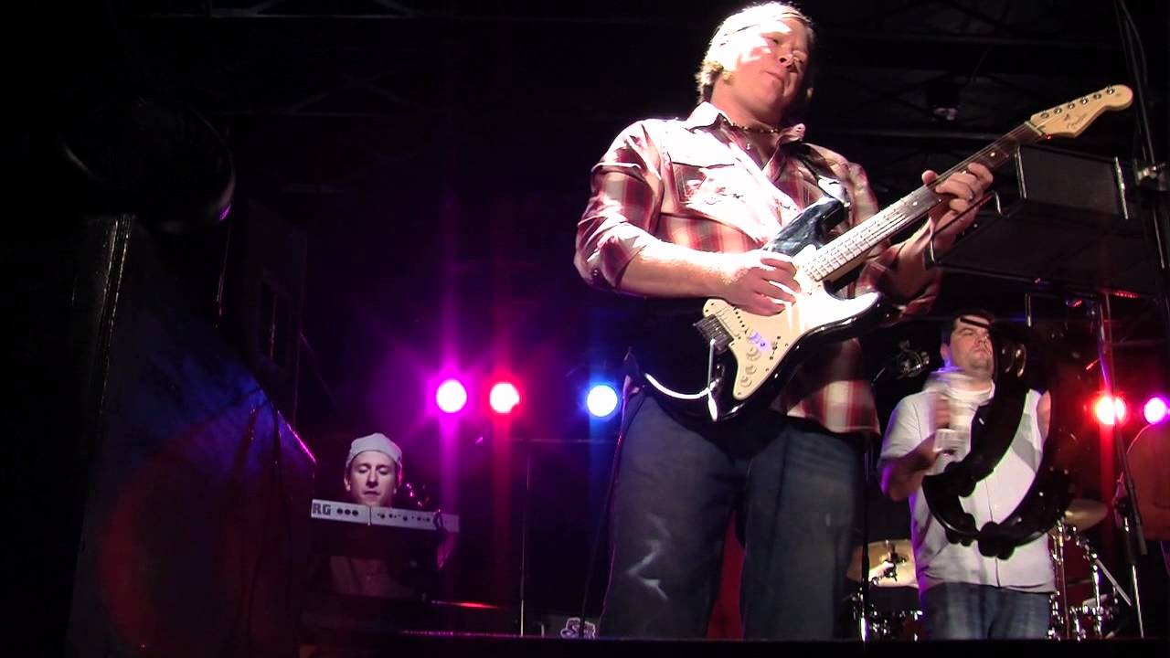 Greg Waters and The Broad Street Boogie : Move Up To The Country (Live ...