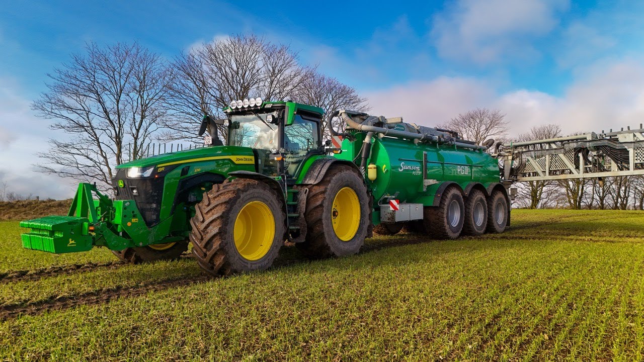 Skalmstrup Maskinstation Gylle 2024 John Deere 8r - YouTube