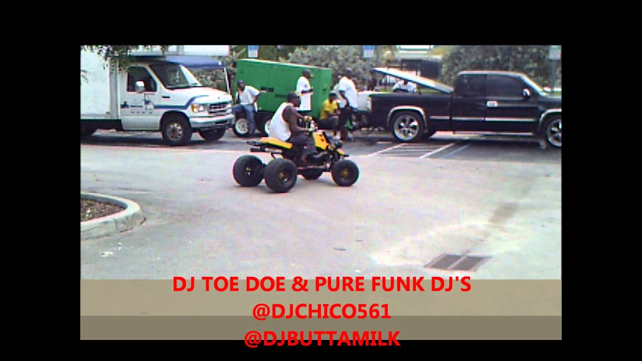 DJ TOE DOE LIVE @ DJ UNCLE AL FESTIVAL 2012 - YouTube