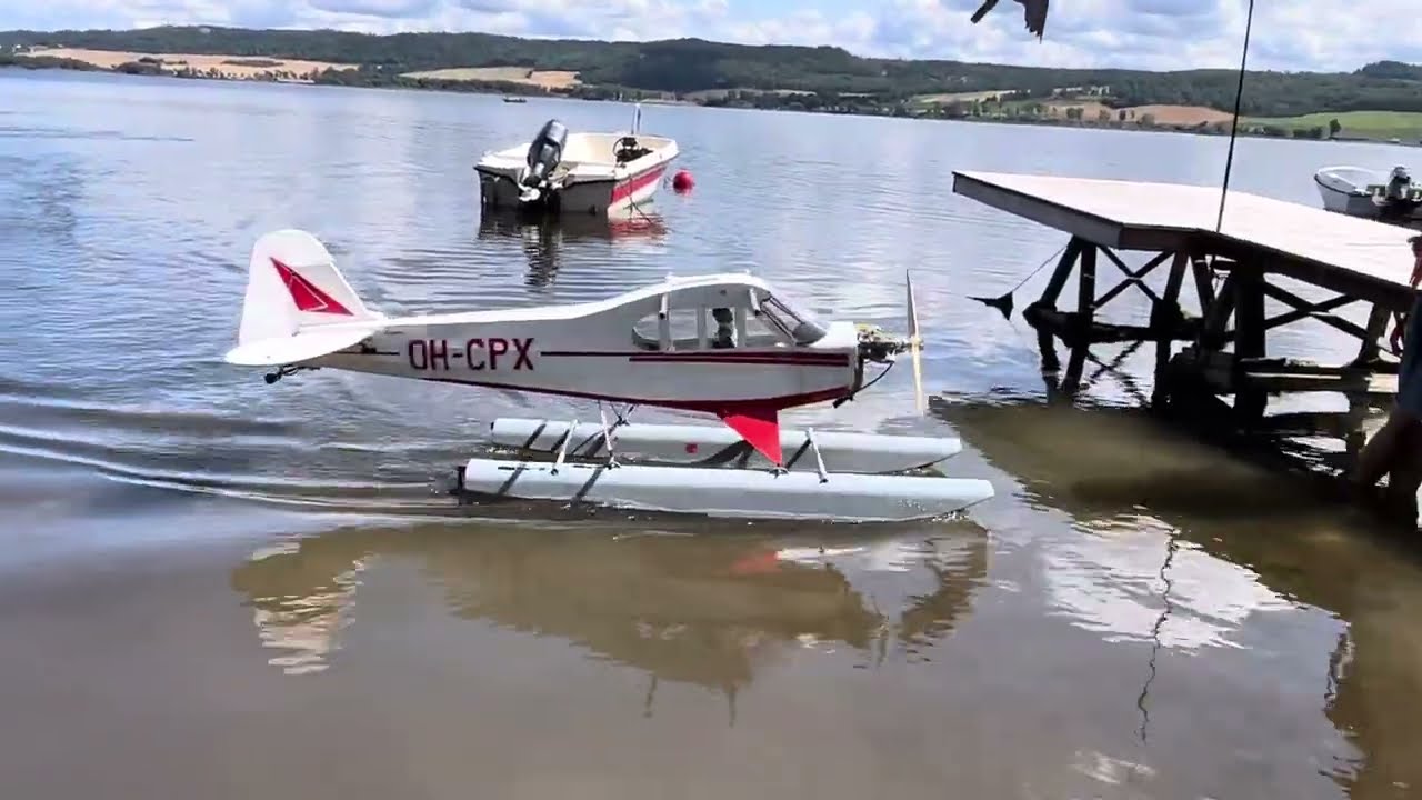 Plane on floats test run on water - YouTube